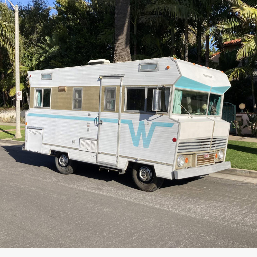 Winnebago F17 Camper 3D model - 3DModels.org